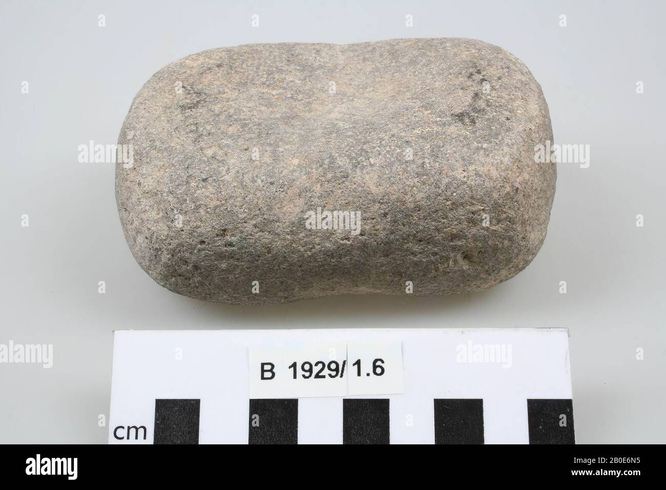 Ancient Near East, Grindstone, stone, basalt, L 11 cm, W 7 cm, H 4.5 cm ...
