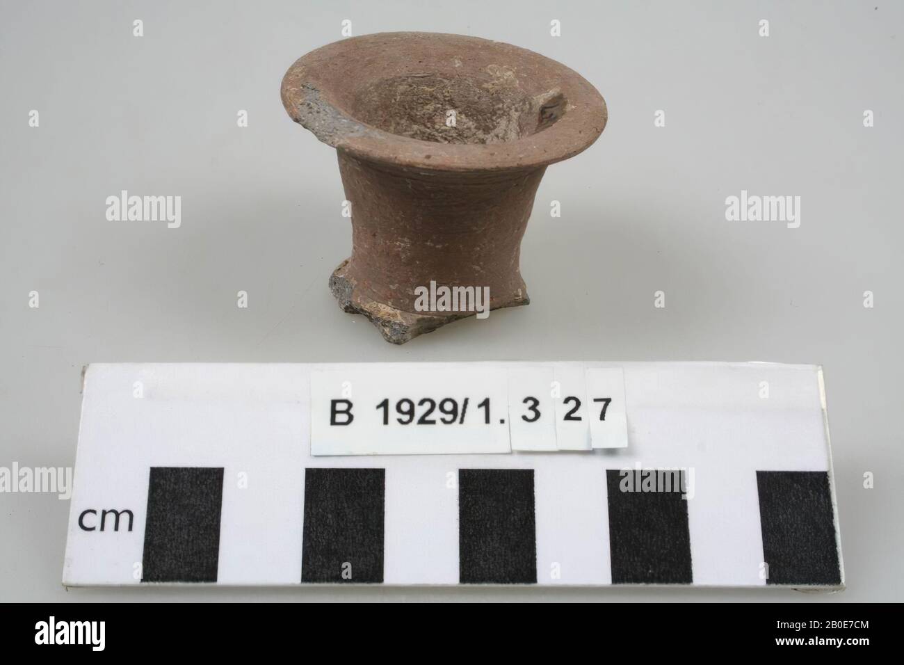 The foot of a bowl, crockery, earthenware, D 5 cm, Middle Bronze Age ...
