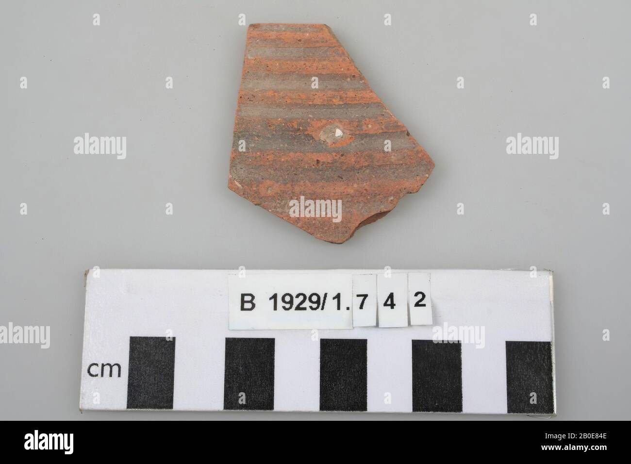 An earthenware shard, tableware, earthenware, L 4.6 cm, Roman Period ...