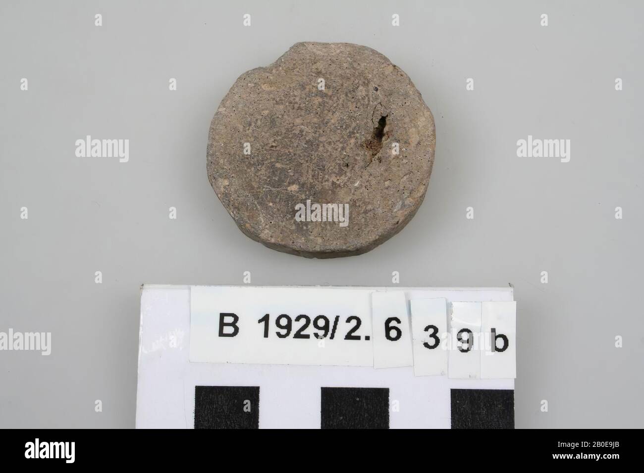 Round disc., Shard, pottery, diam: 3.6 cm, Israel Stock Photo - Alamy