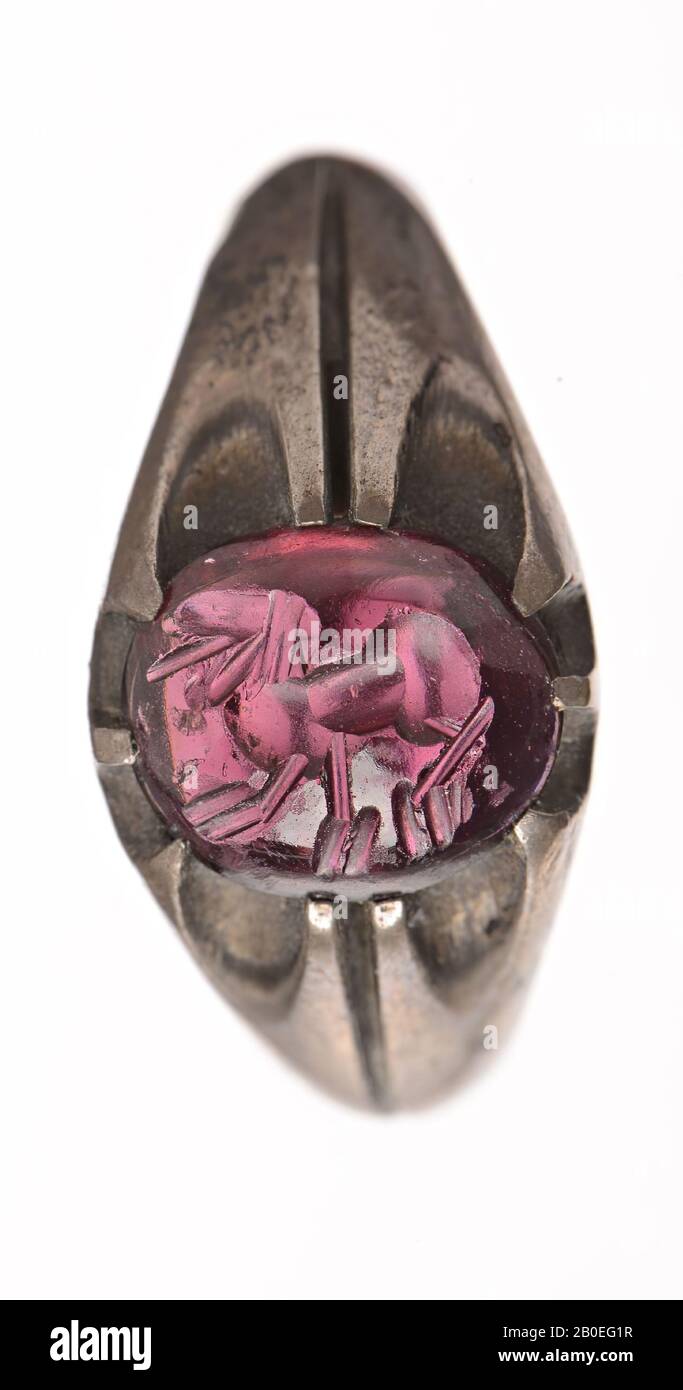 Silver ring signet hi-res stock photography and images - Alamy