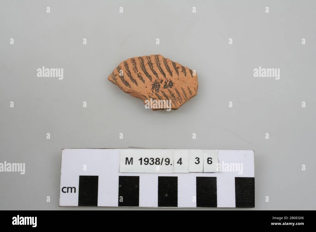 Roman pottery shard hi-res stock photography and images - Alamy