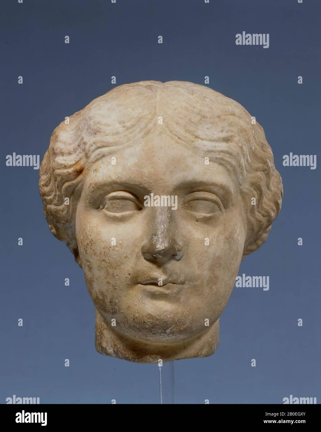 Female marble head hi-res stock photography and images - Alamy