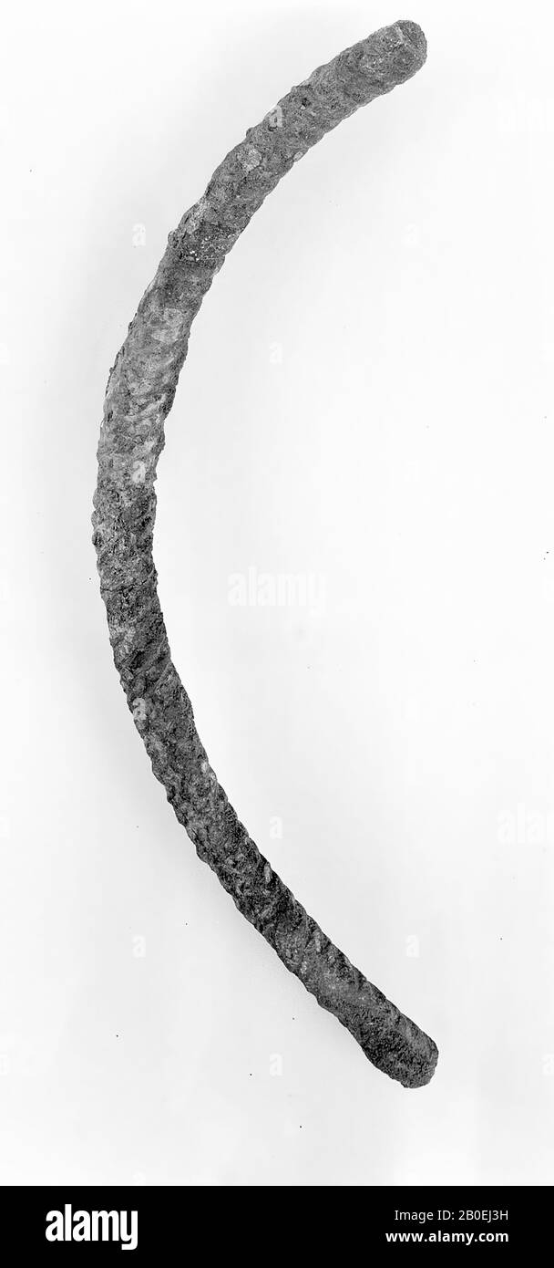 Bronze torques hi-res stock photography and images - Alamy