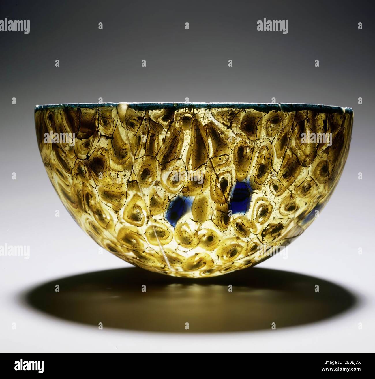 Half spherical bowl hi-res stock photography and images - Alamy