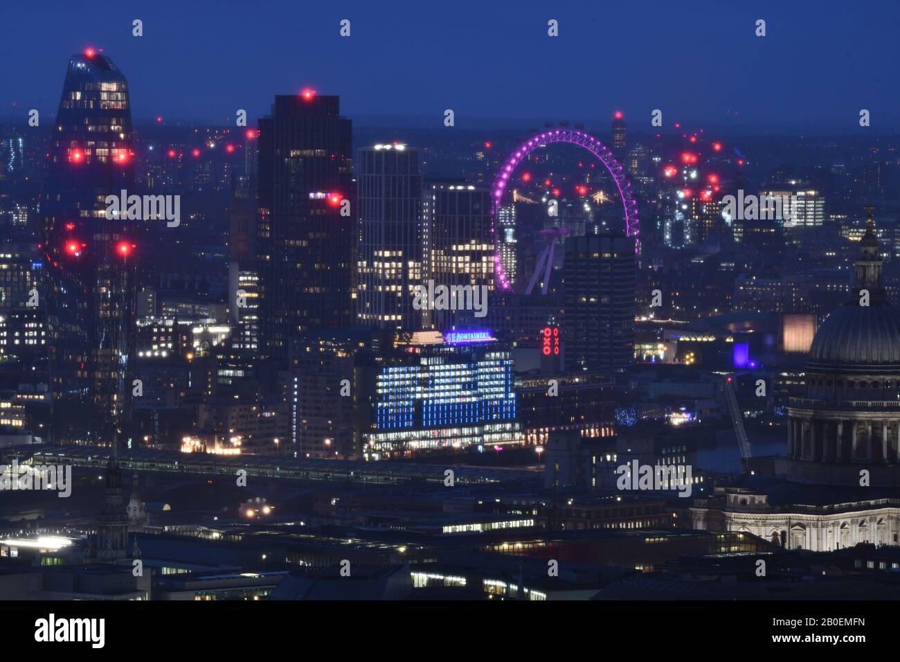 London landscape locations at night Stock Photo - Alamy