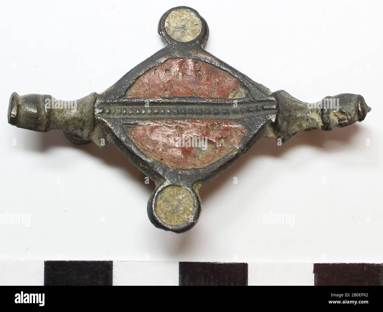 Roman round disc fibula hi-res stock photography and images - Alamy