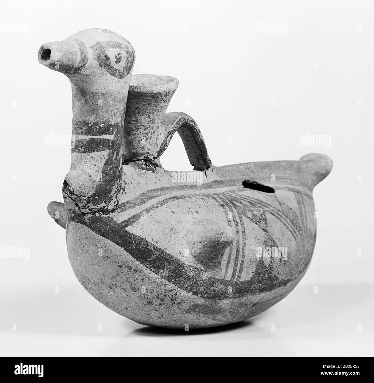 Animal shaped askos hi-res stock photography and images - Alamy