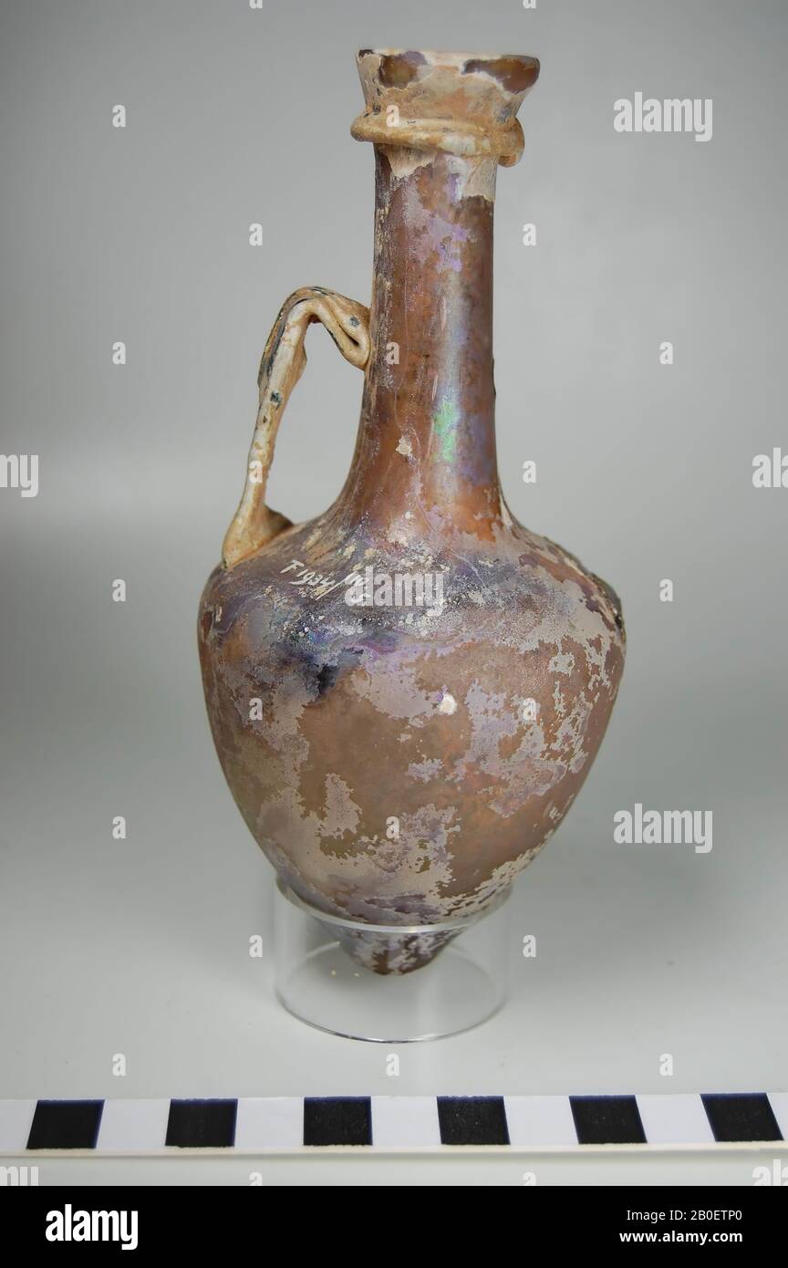 Rim light on neck and body hi-res stock photography and images - Alamy