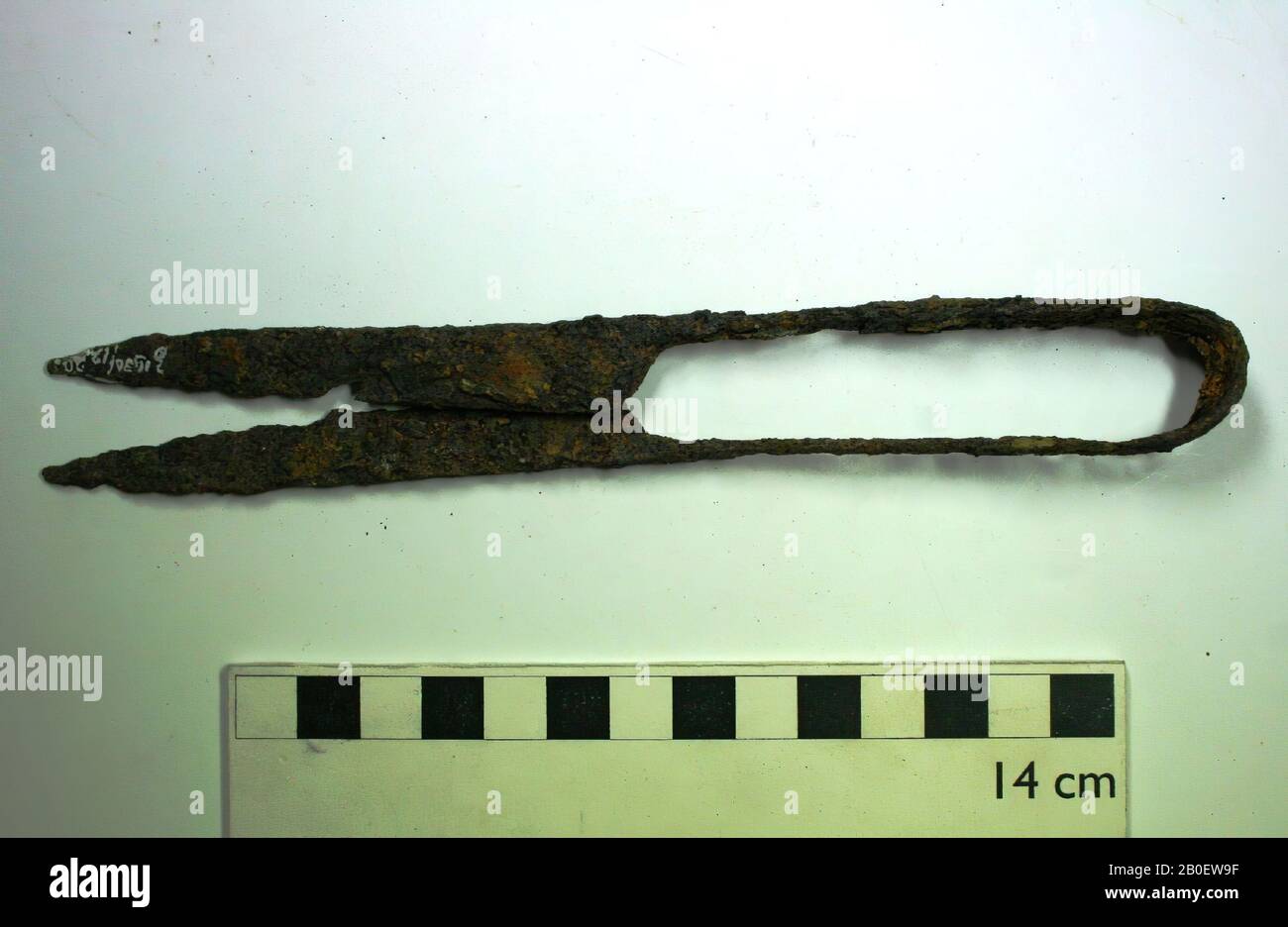 scissors, metal, iron, medieval, Netherlands, Groningen, Loppersum ...