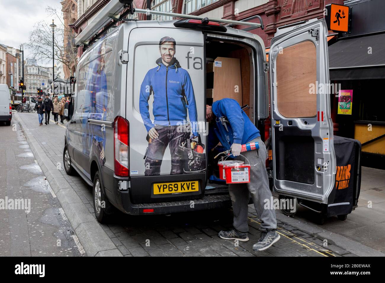 Van rear doors open hi-res stock photography and images - Alamy
