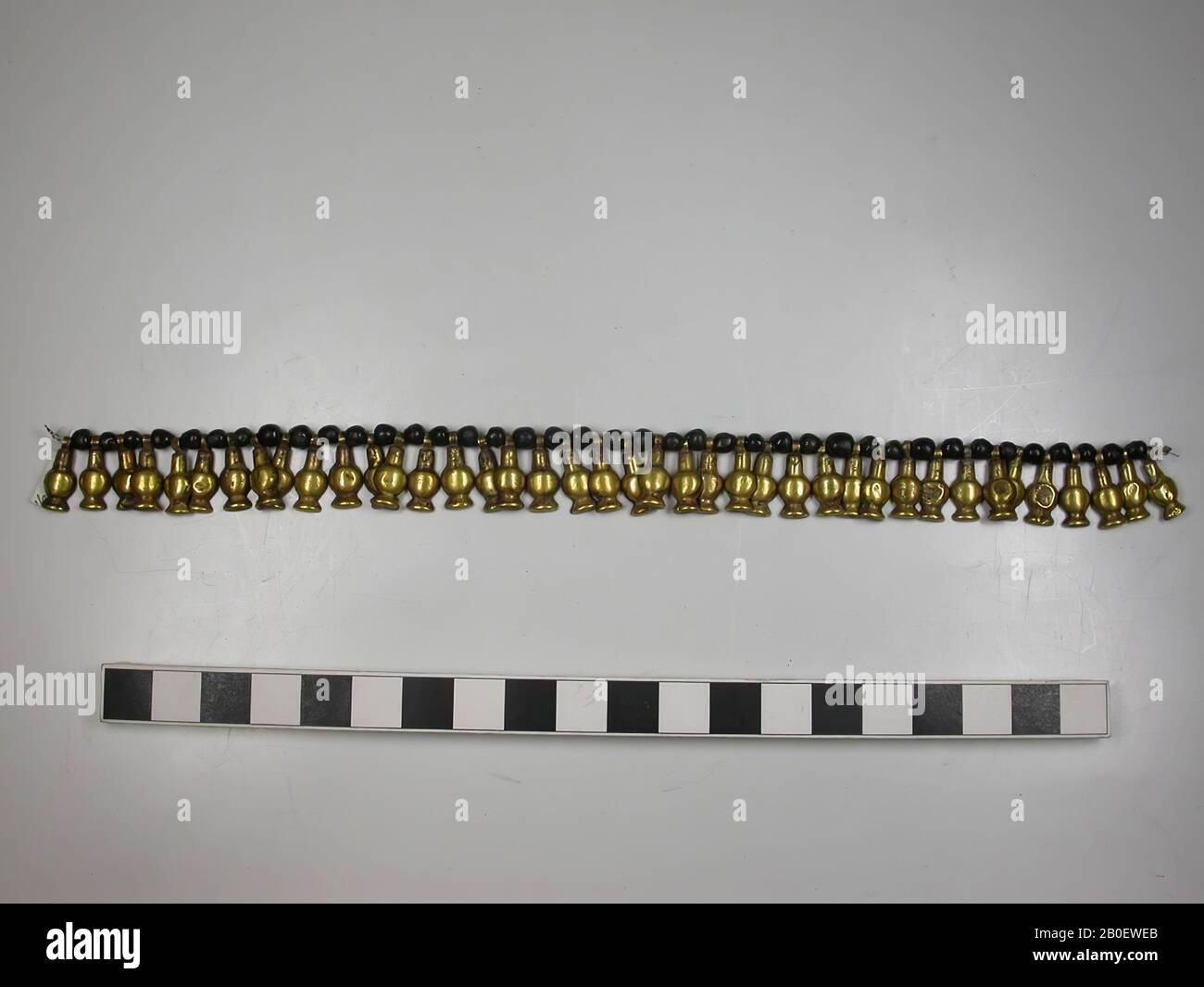 signet ring, scarab, inscription, Thutmose III, ring, signet ring, gold ...