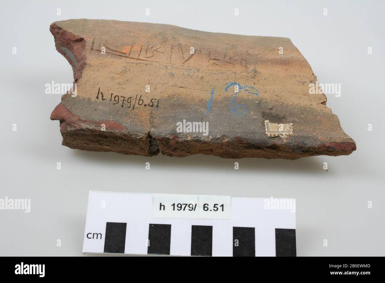 11 x 18 x 4 hi-res stock photography and images - Alamy