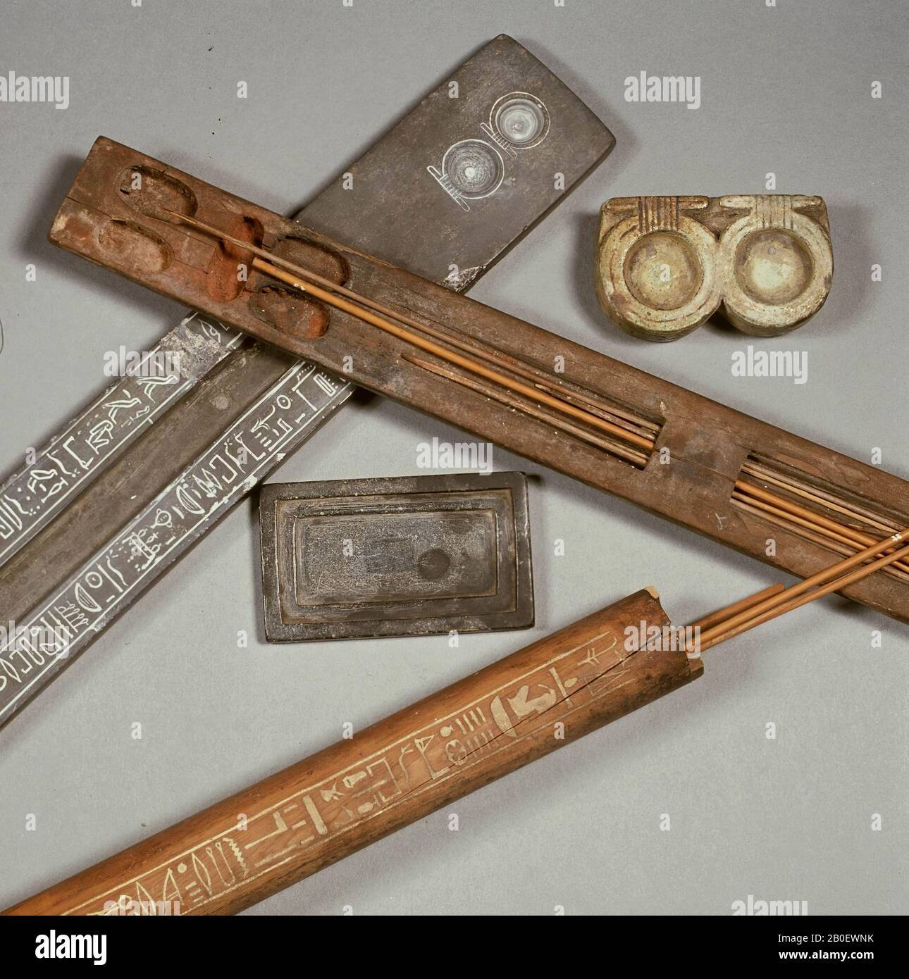 Length 43 cm hi-res stock photography and images - Alamy