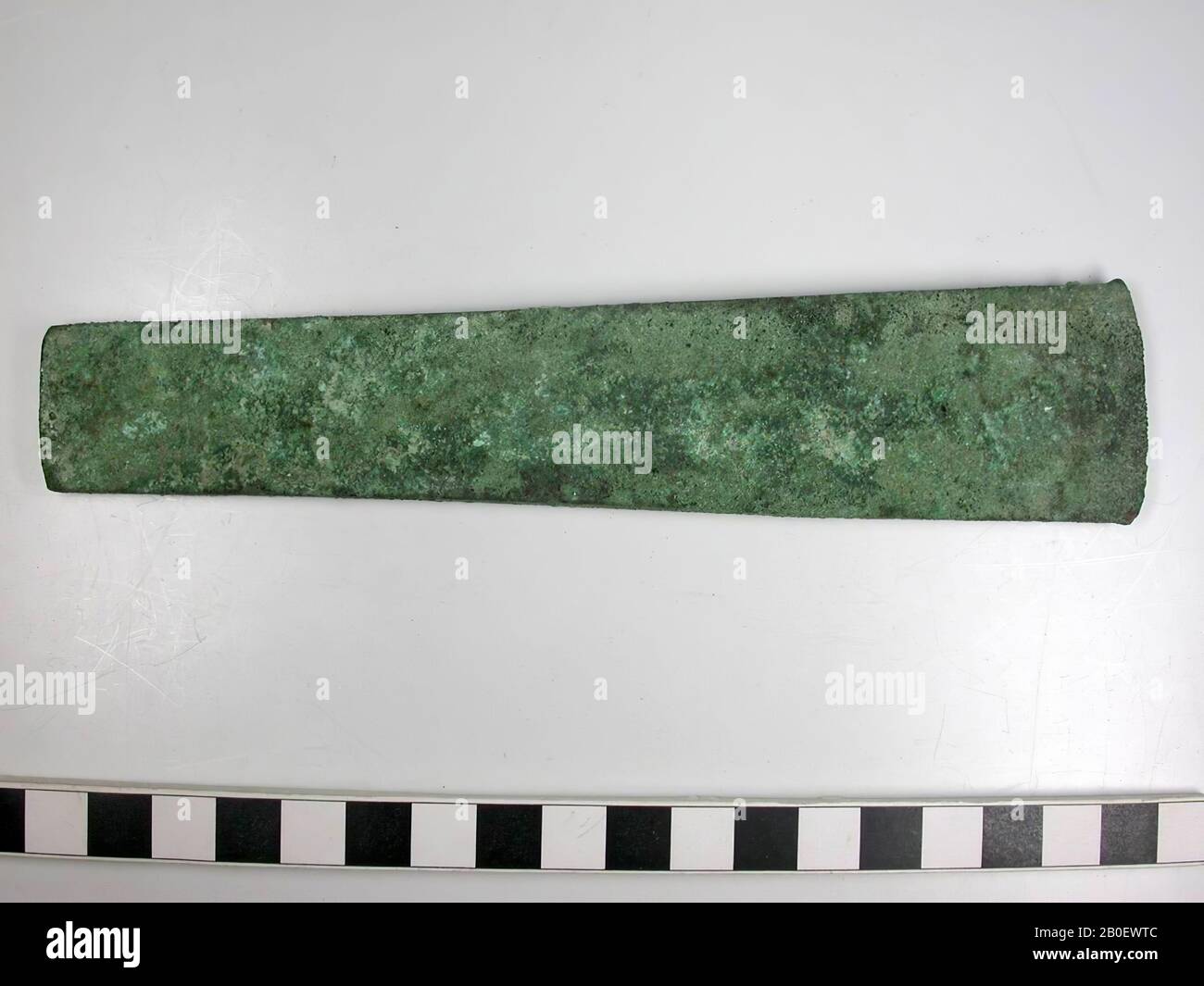 chisel, flat, chisel, bronze, 3,2 x 17,6 cm, Archaic Period, 1st-2nd ...