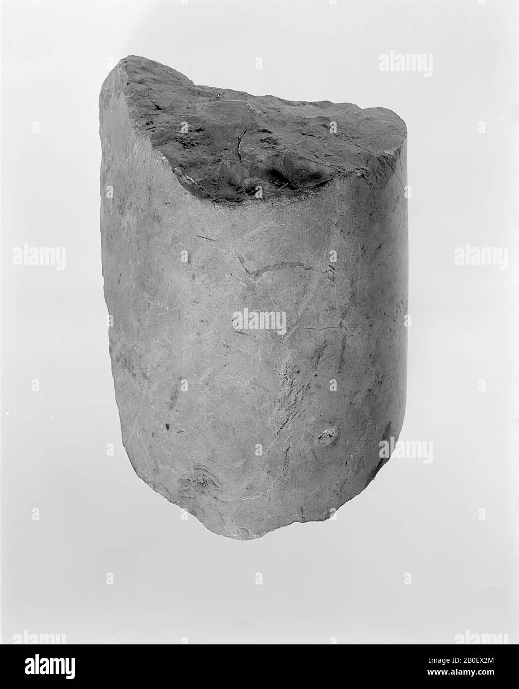bone, statue, limestone, 20 x 12.5 x 14 cm, Middle Kingdom, Egypt Stock ...