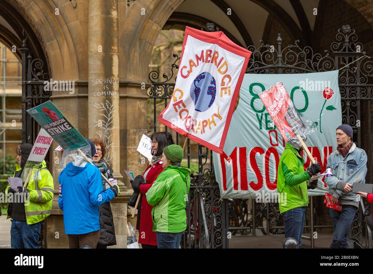 Cambridge haddon library hi-res stock photography and images - Alamy