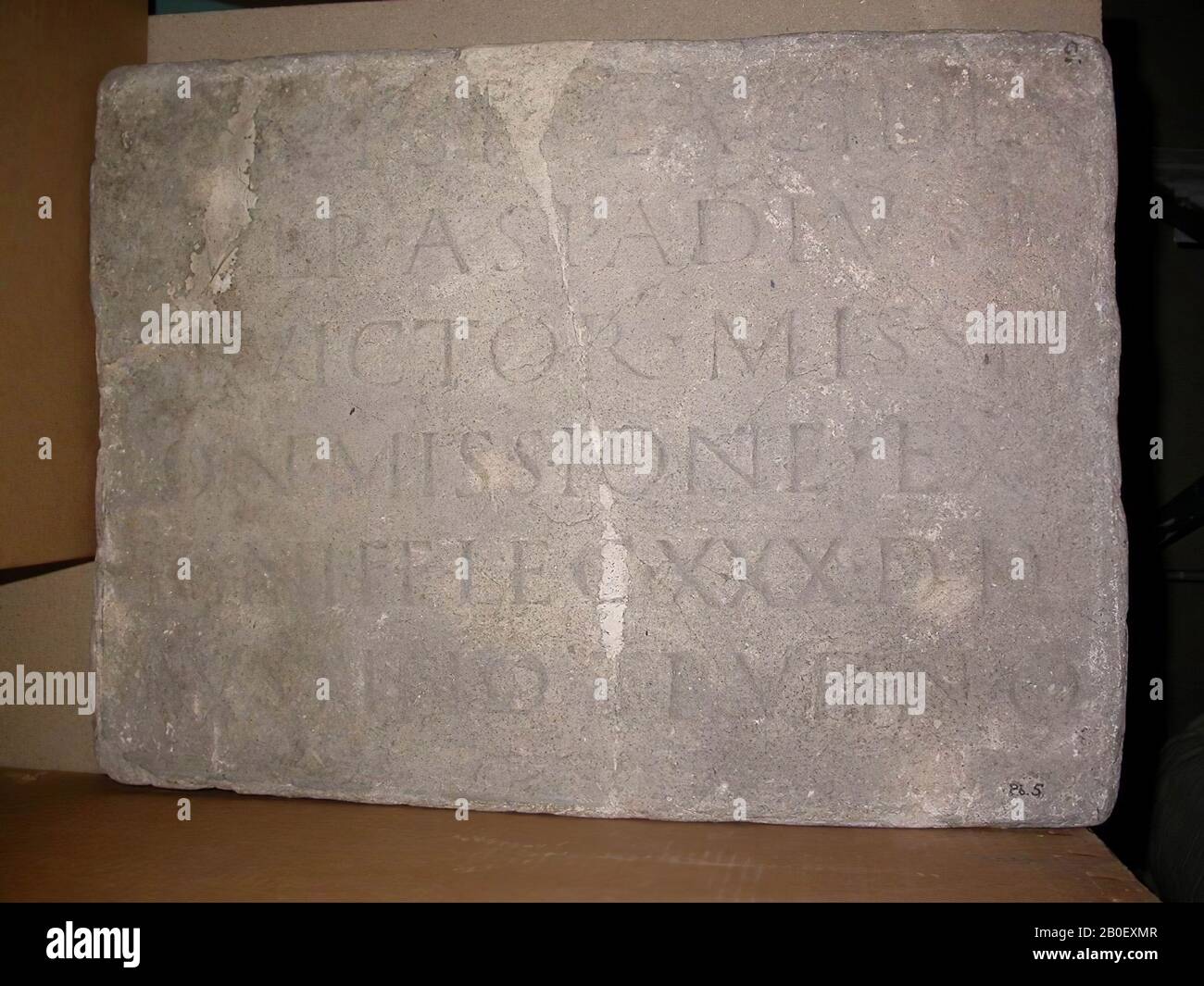 Rectangular limestone slab hi-res stock photography and images - Alamy