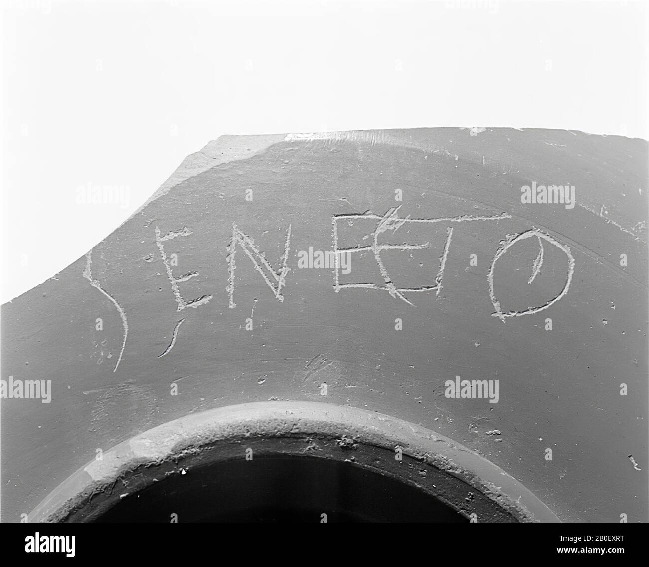 Roman graffiti hi-res stock photography and images - Alamy