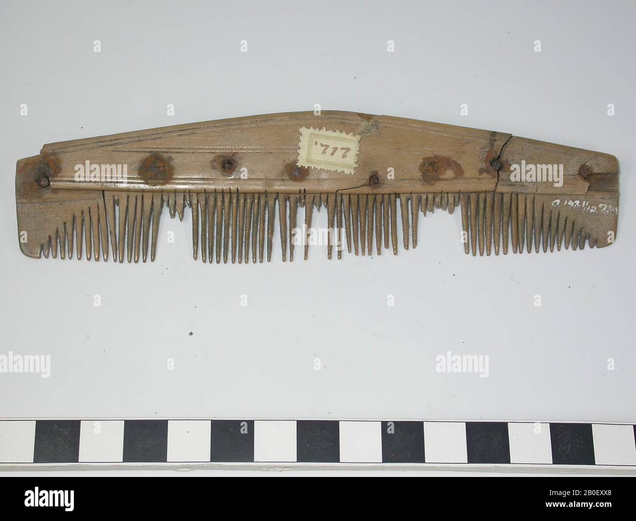 Double tooth hi-res stock photography and images - Alamy