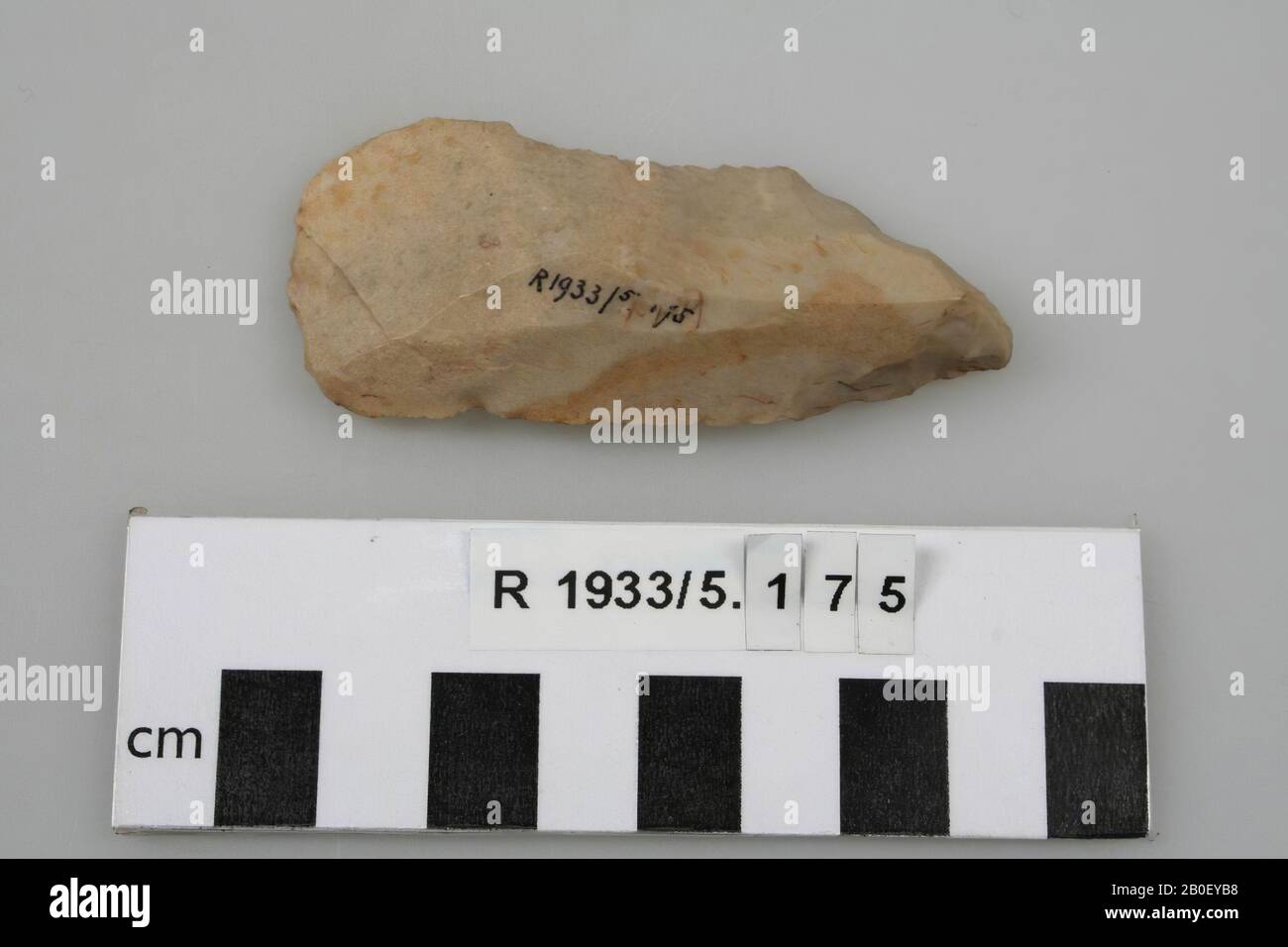 Flint scraper, scraper, stone, flint, 7,4 x 3,1 x 1,5 cm, prehistoric ...
