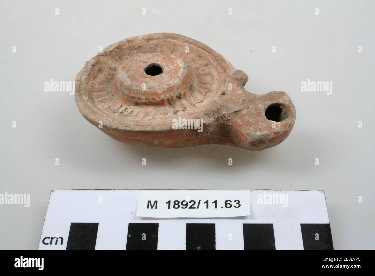 Crack filling hi-res stock photography and images - Alamy