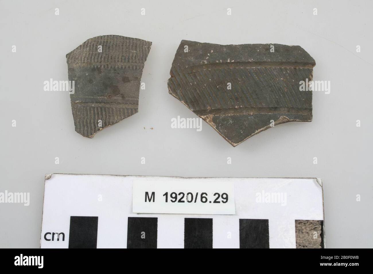 1 wall shard hi-res stock photography and images - Alamy