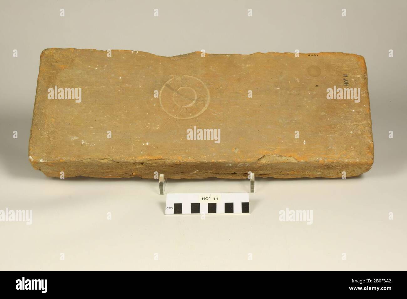Coarse ware hi-res stock photography and images - Alamy