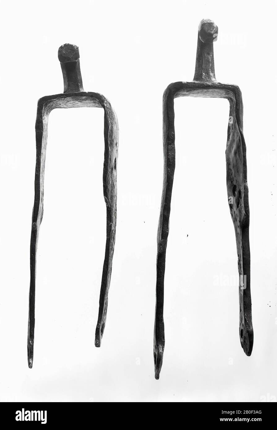 Hook bracket hi-res stock photography and images - Alamy