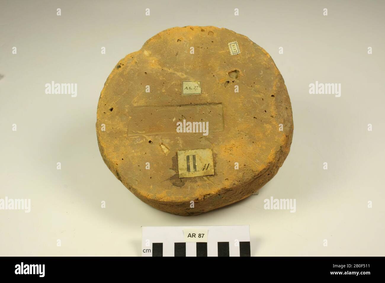 Hypocaustum tile hi-res stock photography and images - Alamy