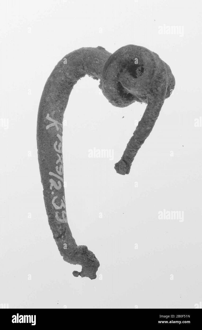 Needle holder missing hi-res stock photography and images - Alamy