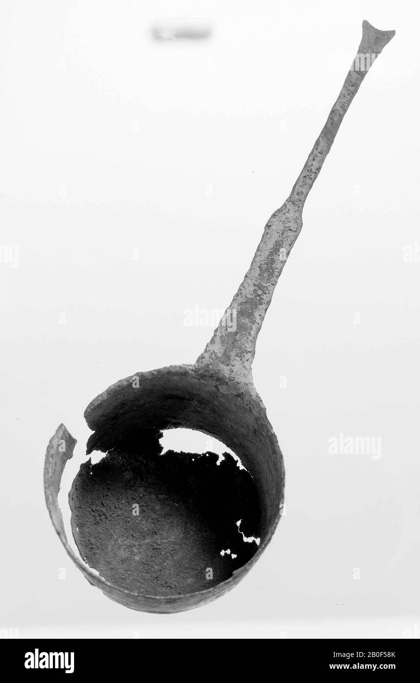 Bronze spoon hi-res stock photography and images - Alamy