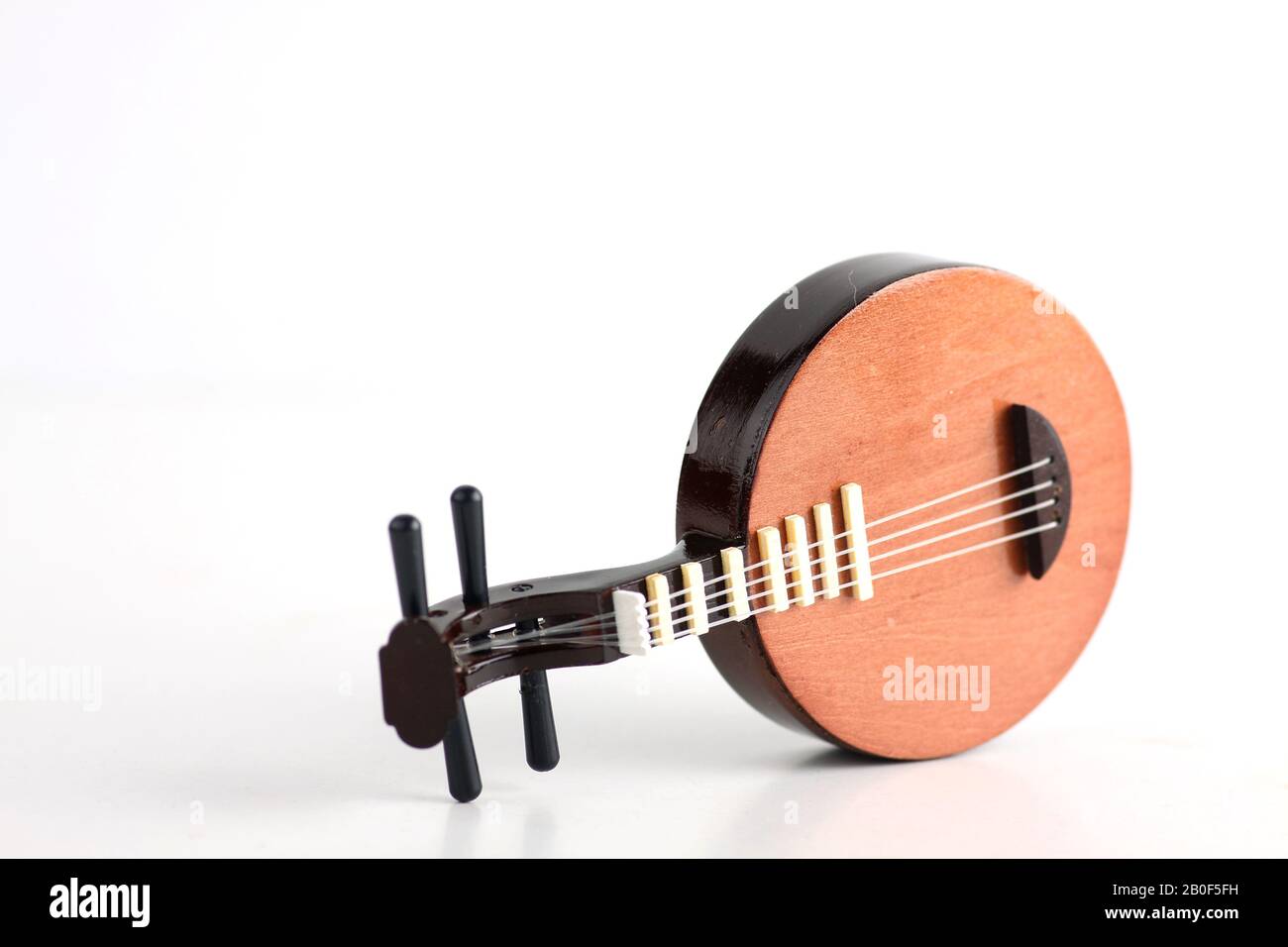 Yueqin hi-res stock photography and images - Alamy