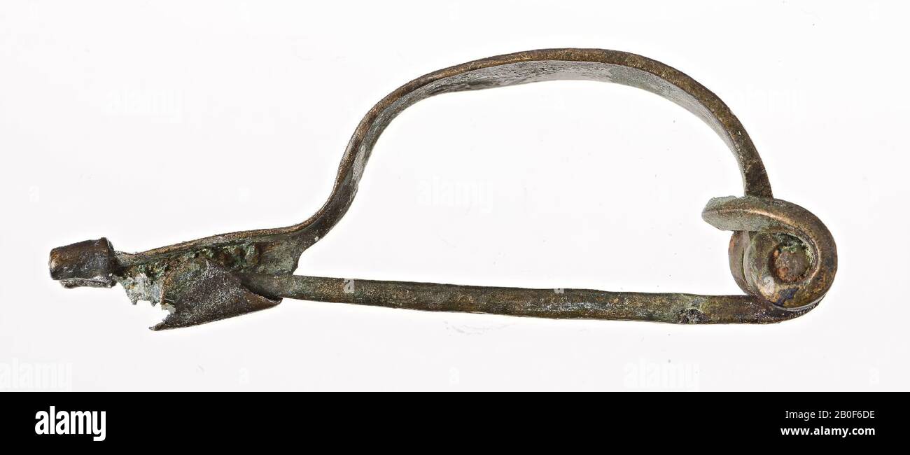 Bronze roman fibula hi-res stock photography and images - Alamy