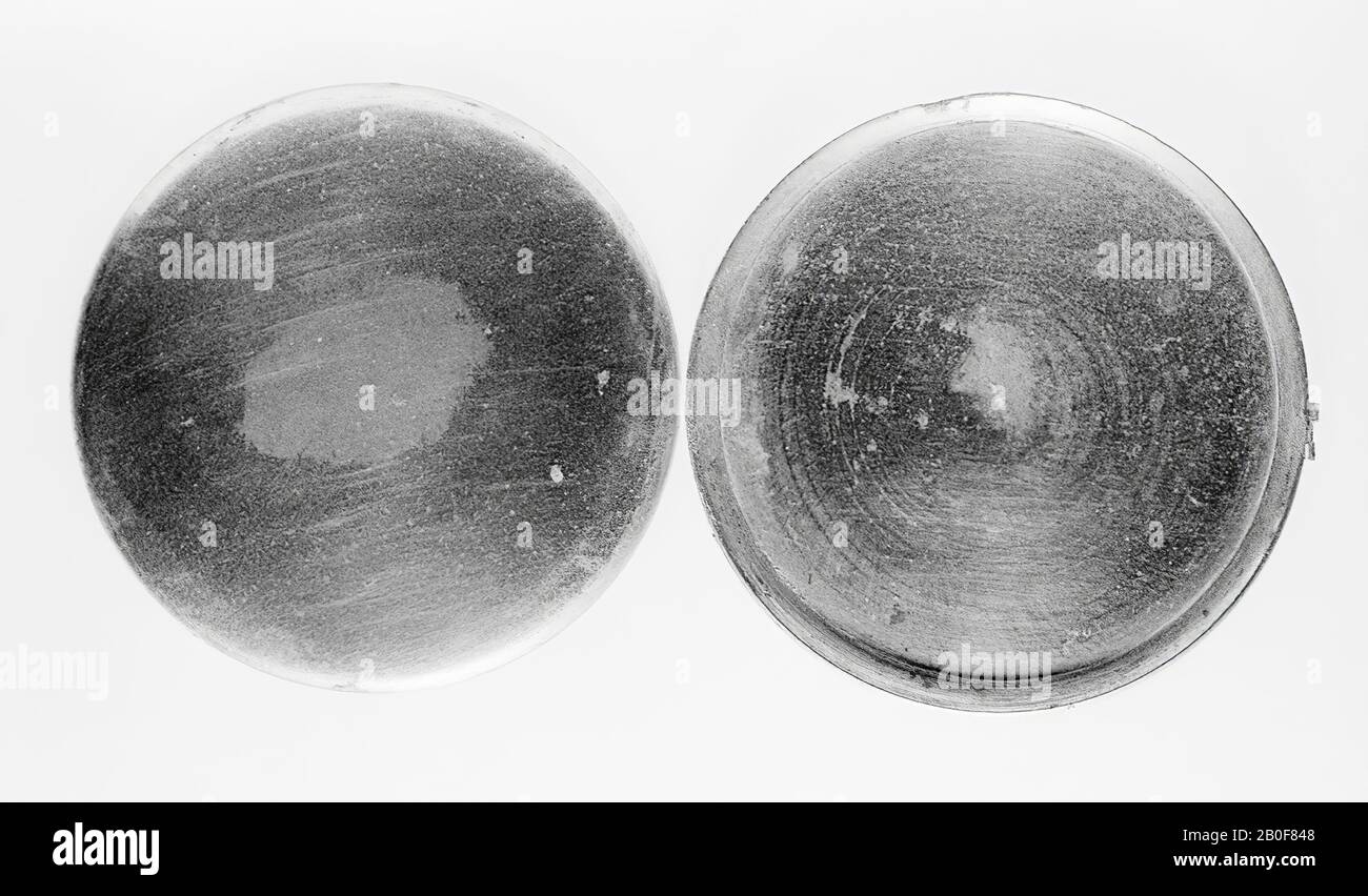 Two metal spherical mirrors hi-res stock photography and images - Alamy