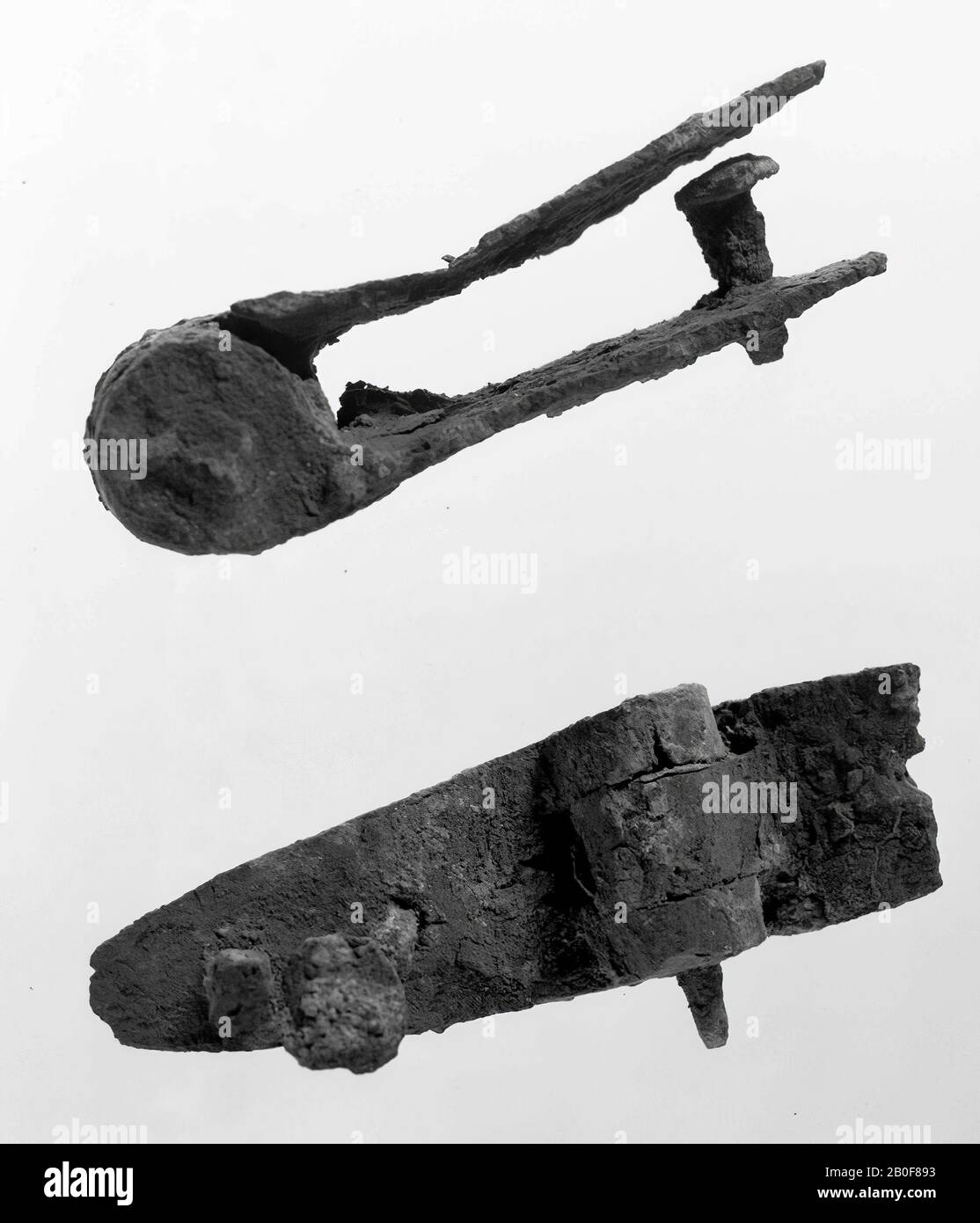 Two parts of a hinge, hinge, metal, iron, roman 1-300, Netherlands ...