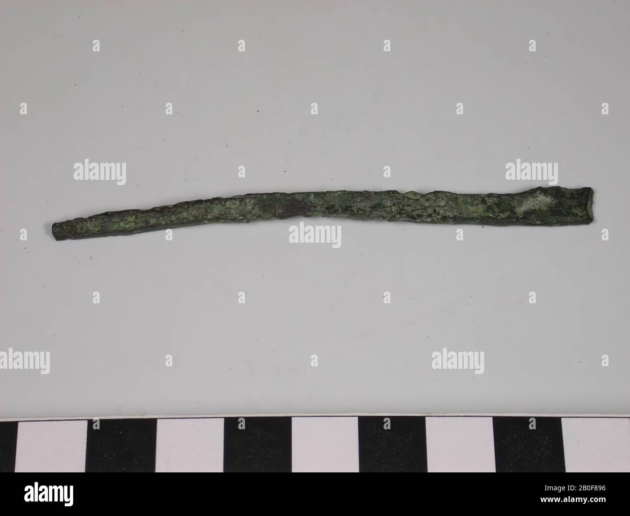 Elongated bronze fragment hi-res stock photography and images - Alamy