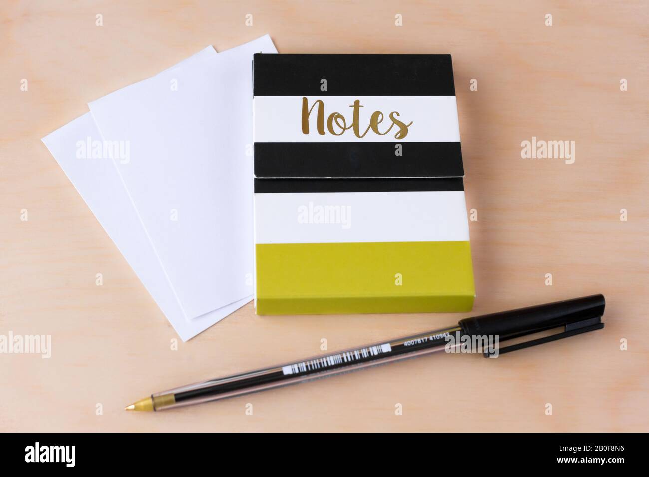Notepad, pen and paper Stock Photo - Alamy
