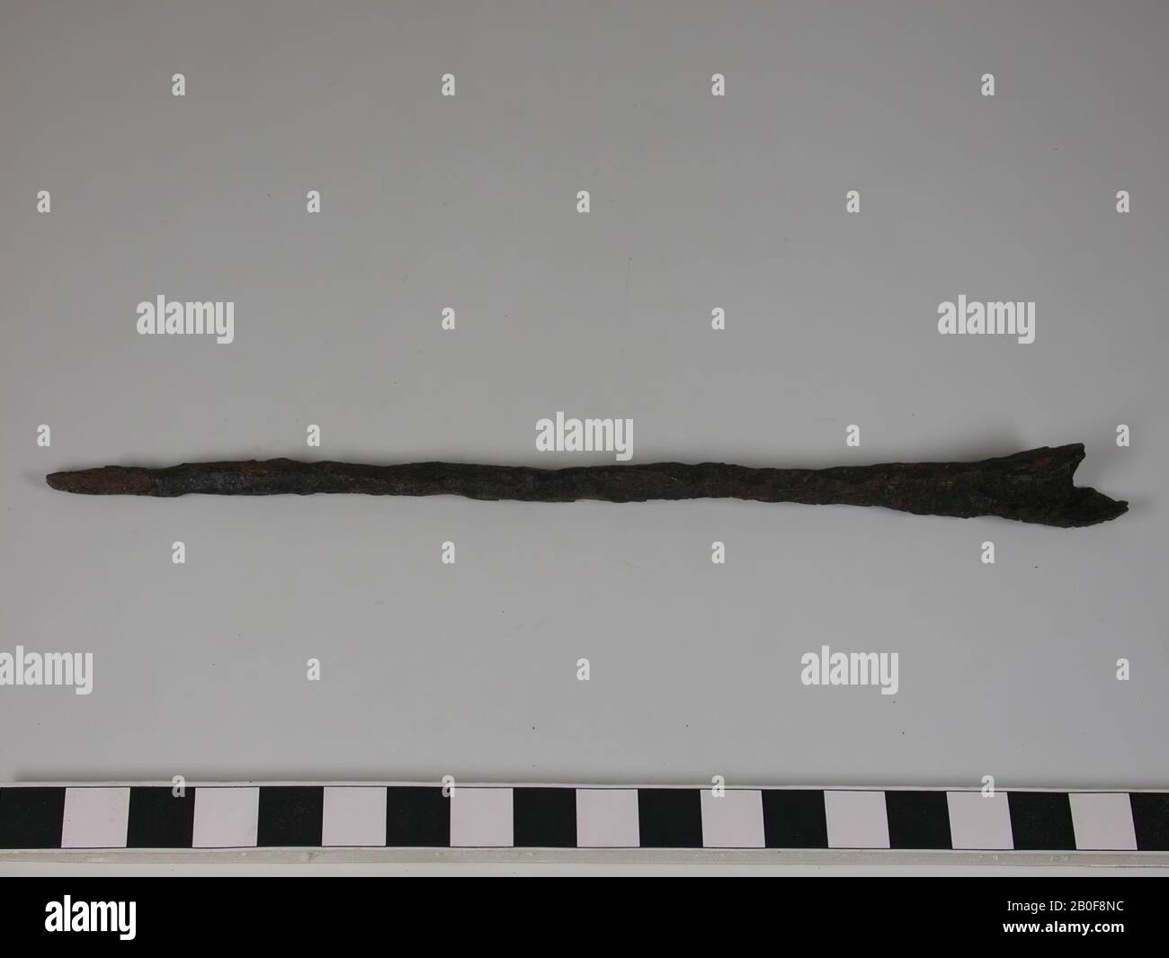 Long iron bar hi-res stock photography and images - Alamy