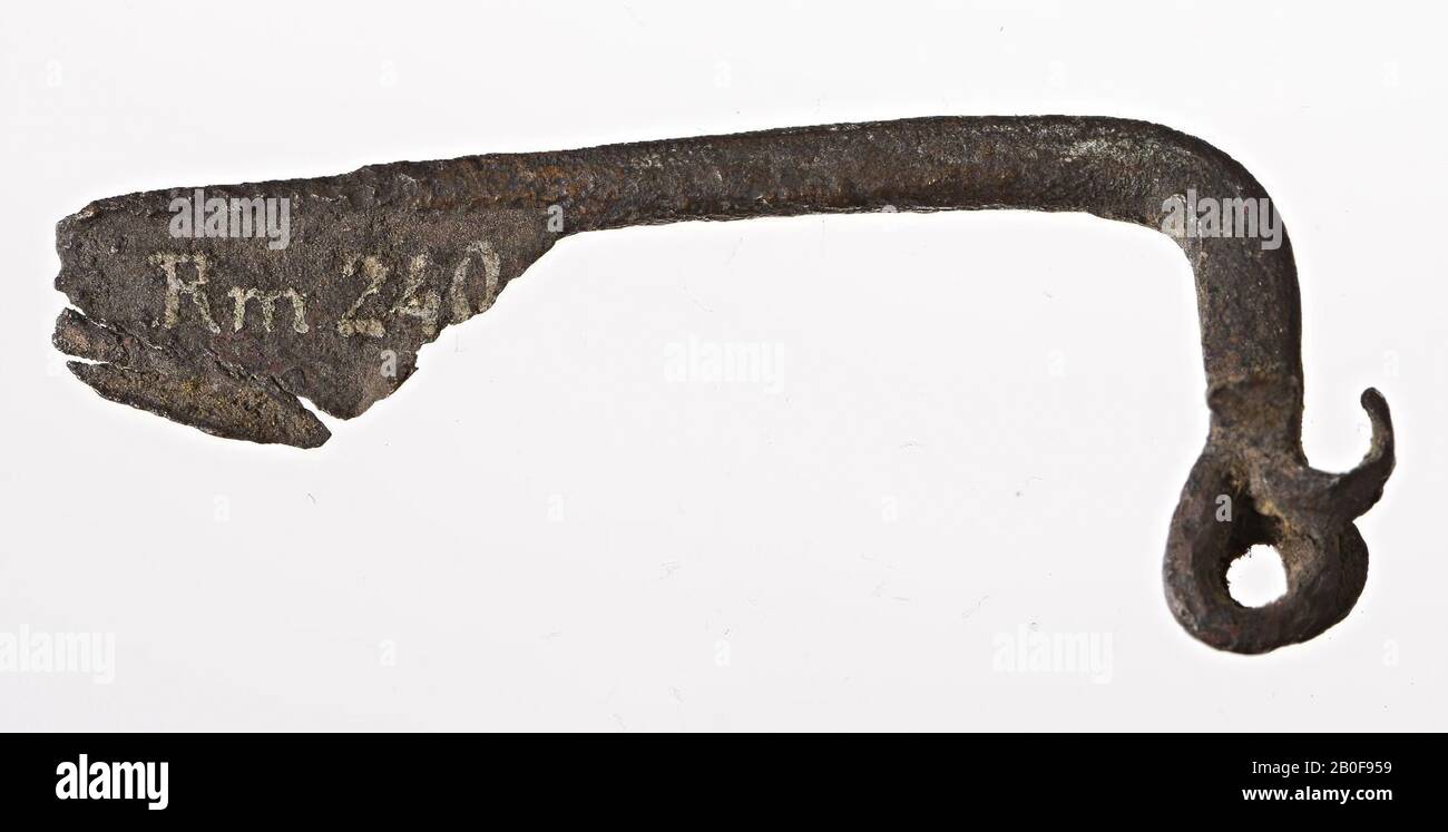 fibula, metal, bronze, roman, Netherlands, Gelderland, Maasdriel ...