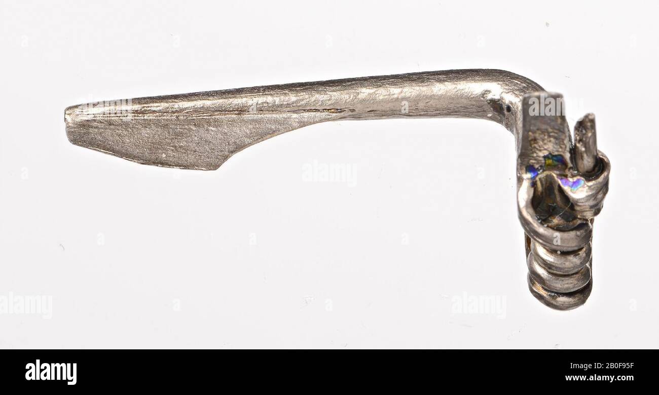 Silver hook fibula hi-res stock photography and images - Alamy