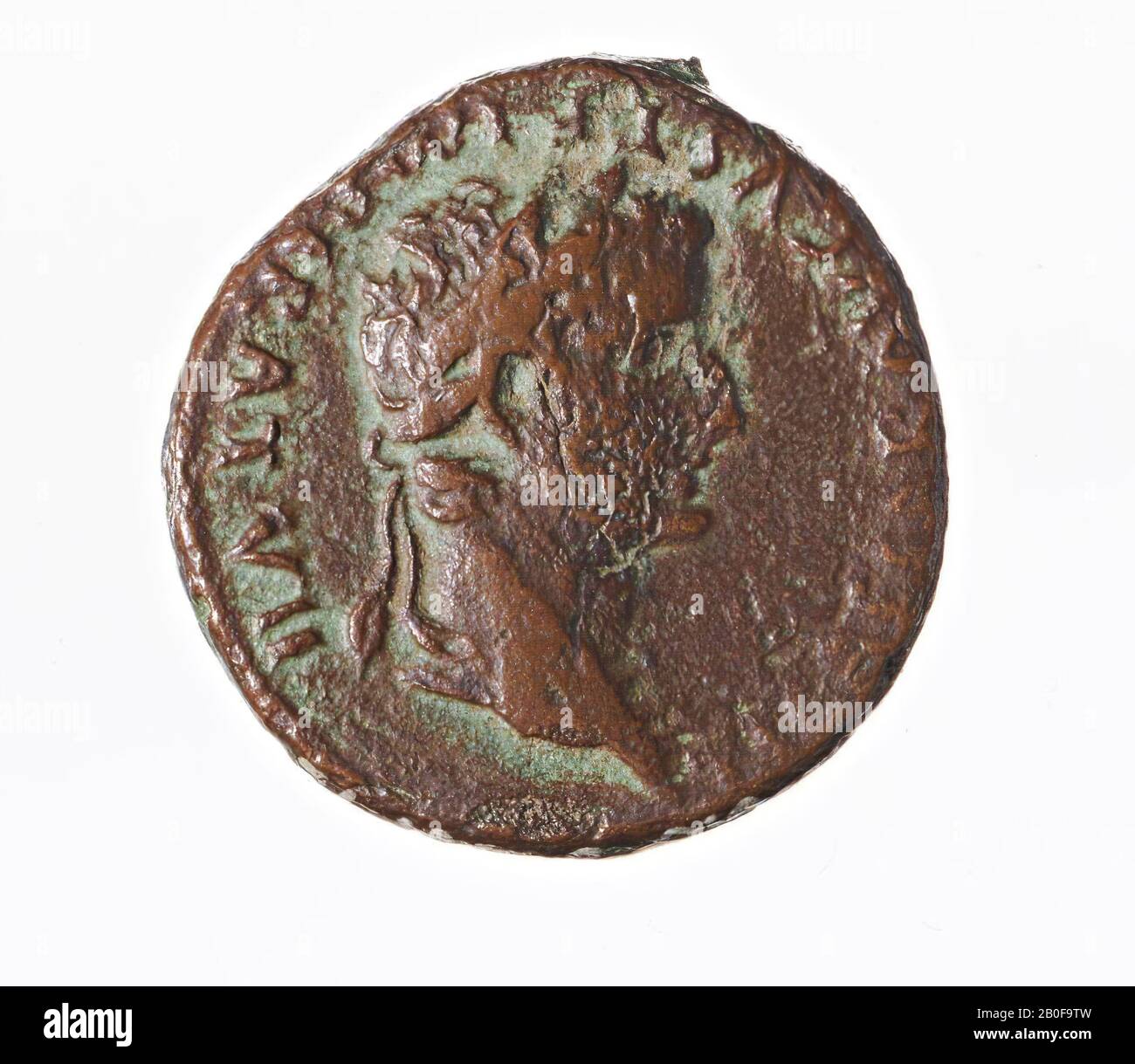 Vz: head r., TI CAESAR AUGUST F IMPERAT VII, Kz: altar of Lyon, ROM ET ...