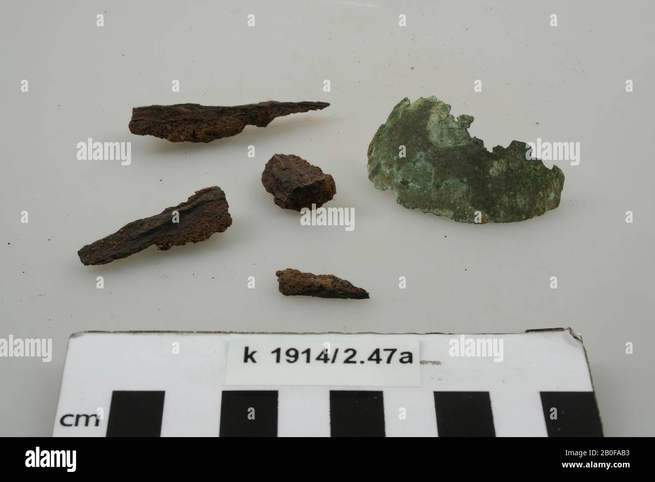 Five metal fragments hi-res stock photography and images - Alamy