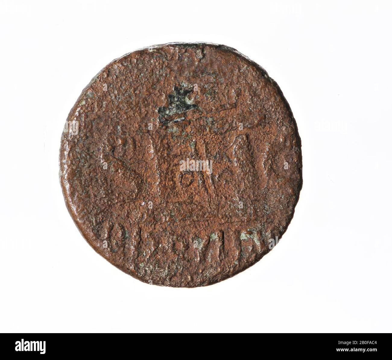 Vz: head of Augustus with halo n.r., DIVUS [AUGUST PATER], Kz: altar ...