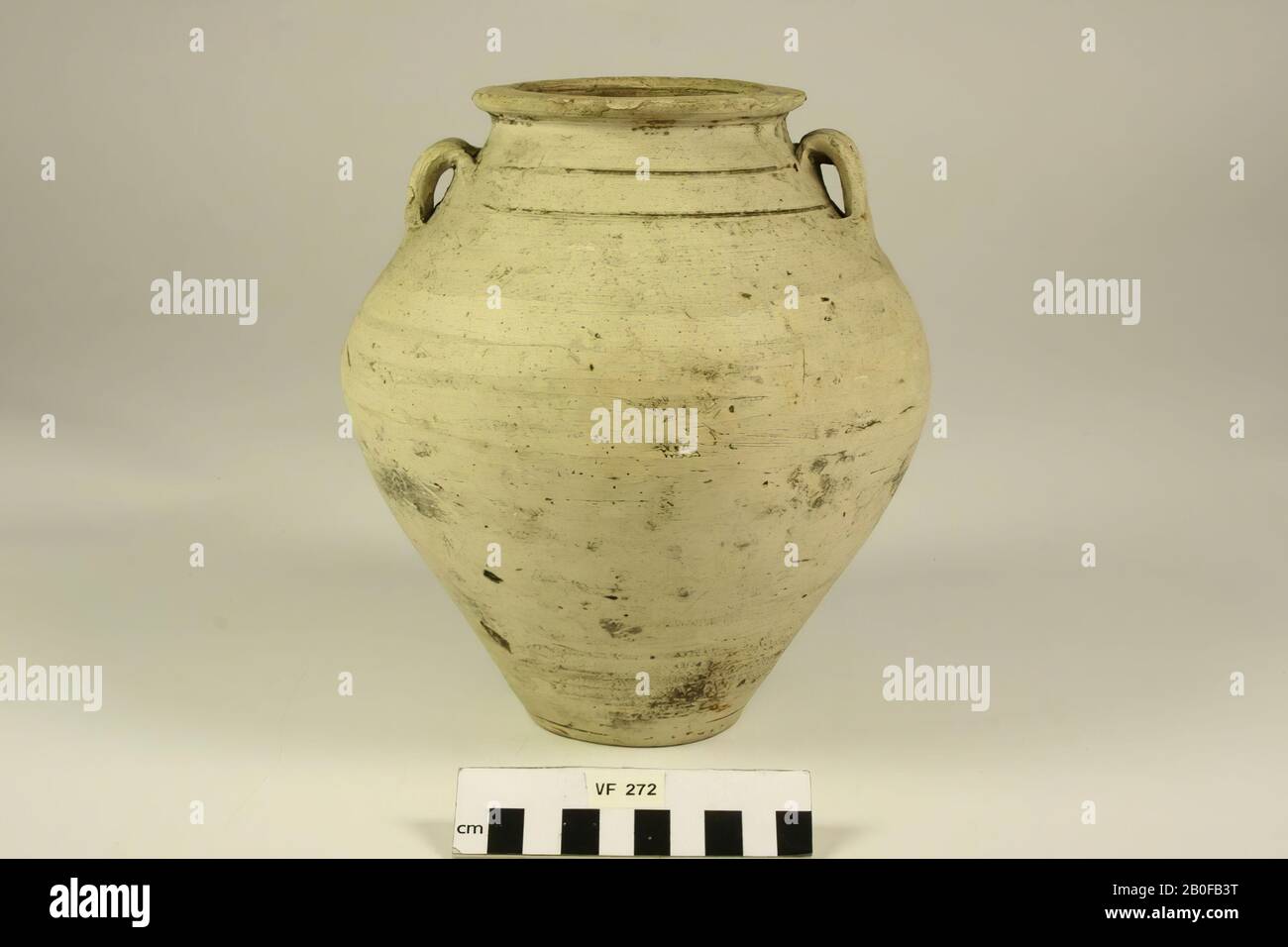 Roman honey jar hi-res stock photography and images - Alamy