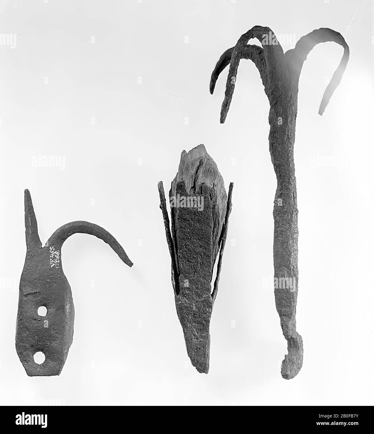 15 9 x 5 7 cm hi-res stock photography and images - Alamy