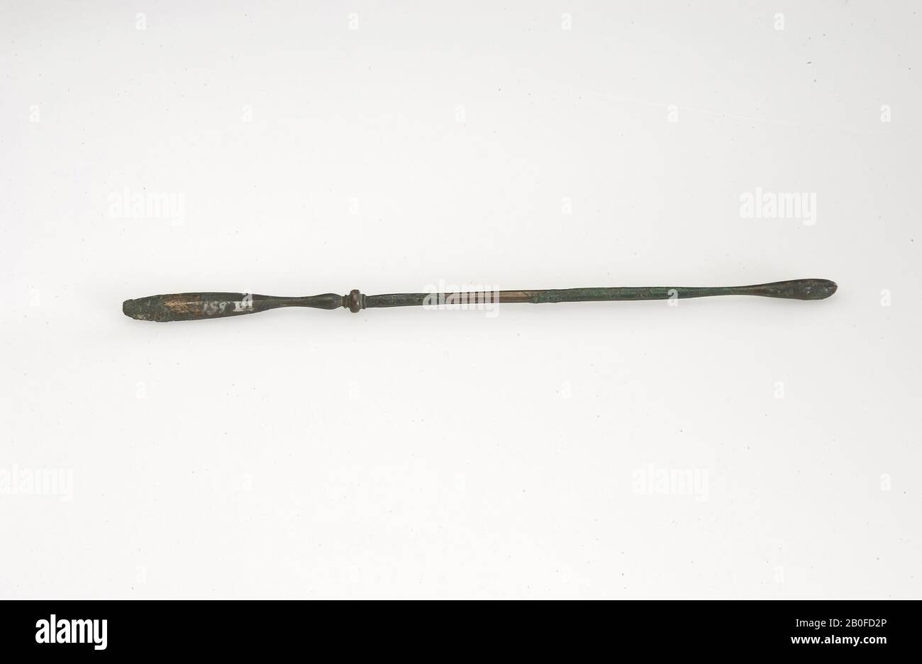 Wound scoop hi-res stock photography and images - Alamy