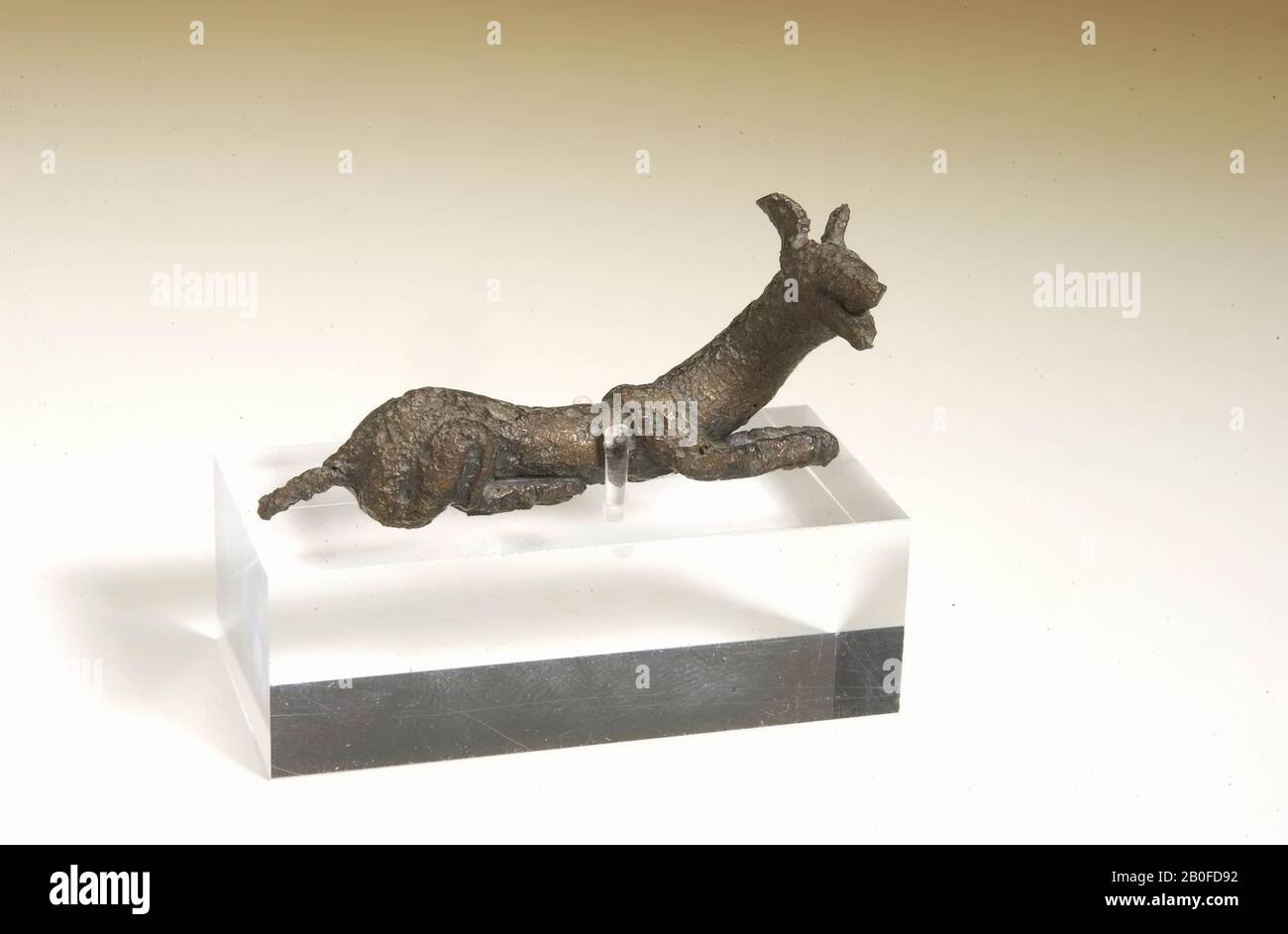 Roman statue dog hi-res stock photography and images - Alamy