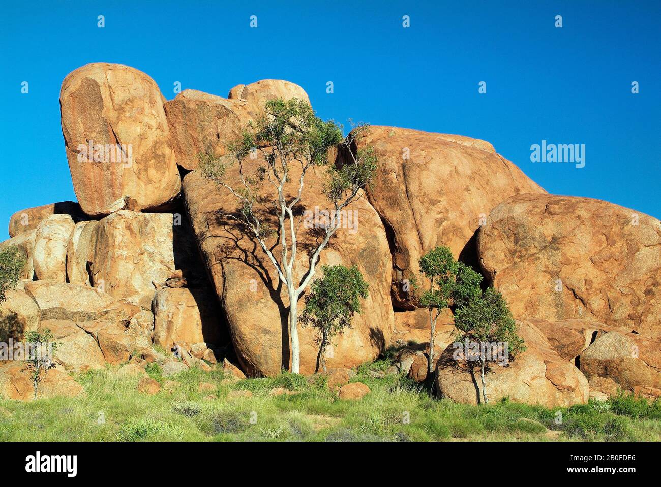 Australia, rock formation Devil's Marbles in Northern Territory Stock ...