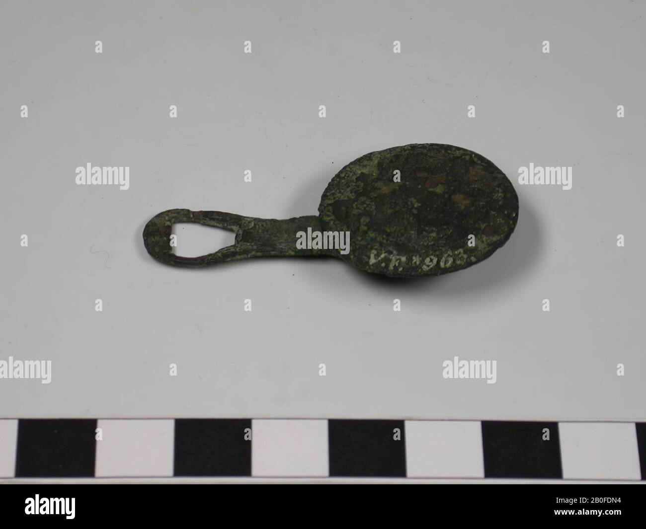 The Netherlands Roman period, knot, metal, bronze, length, 5 cm, roman ...